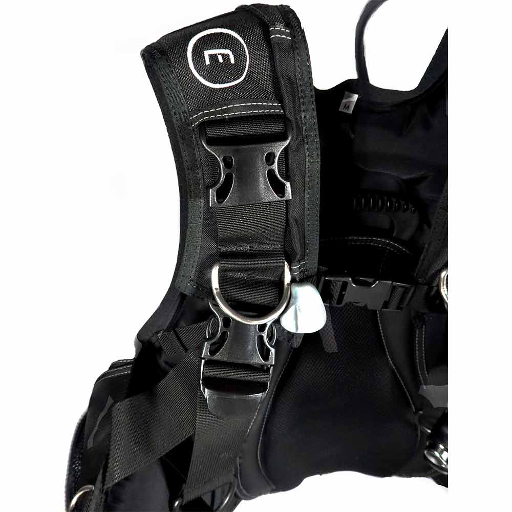 Bonassi Kombat BCD | Trusted Scuba Diving Gear